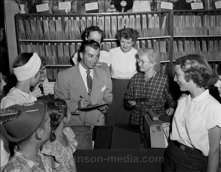Images by Swanson Media: Entertainment | 2 of 7 | Recording Star Russ ...